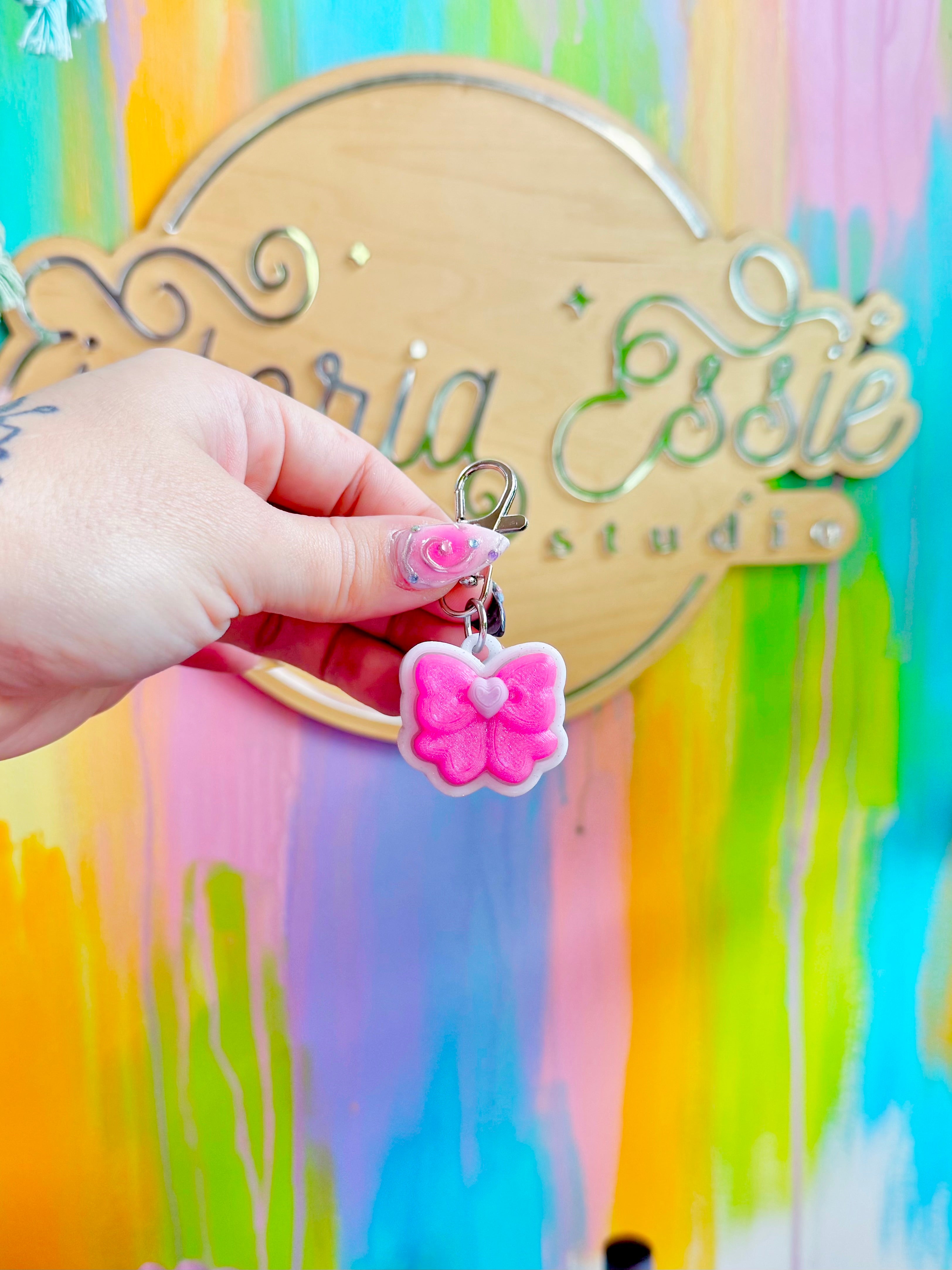 Bow Mini Clicker Keychain – Victoria Essie Studio